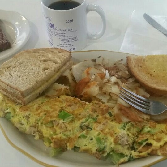 Photos at Alice's Diner & Family Restaurant - Diner