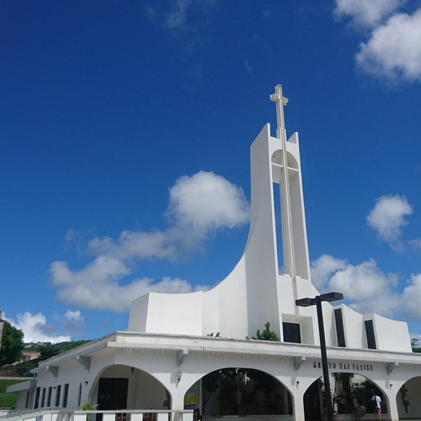 Kristo Rai Church - Church in Garapan, Saipan