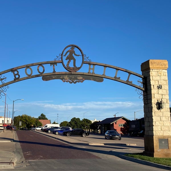 Boot Hill - 500 W Wyatt Earp Blvd