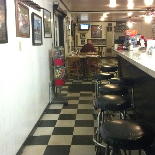 Valor House Diner - Diner in Pittsville