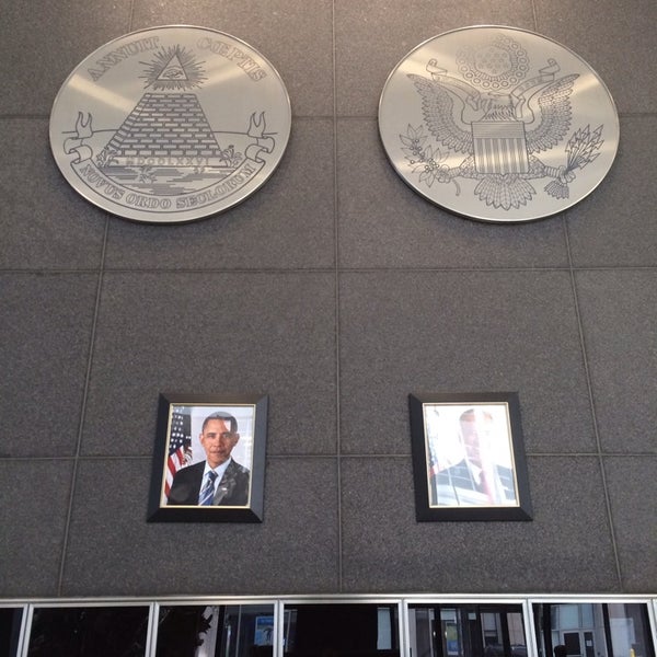 Photos at Ralph H Metcalfe Federal Building - Government Building in ...
