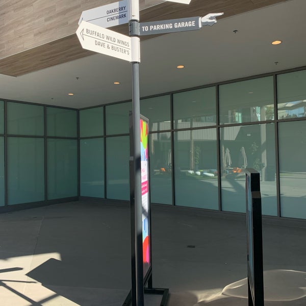 The Promenade at Howard Hughes Center - Shopping Mall in Los Angeles
