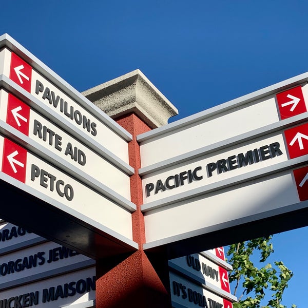 Peninsula Shopping Center - Shopping Mall