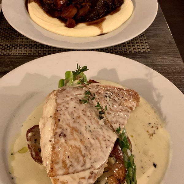 Dominique's Kitchen - 522 S Pacific Coast Hwy