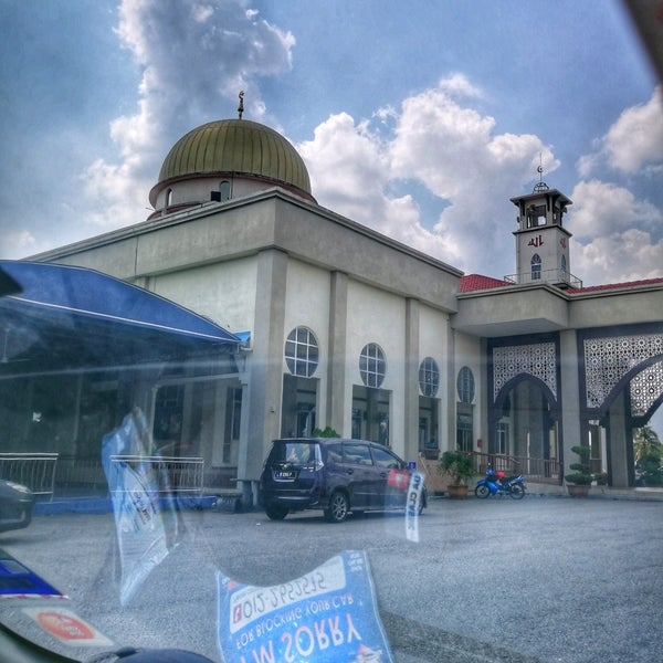 Masjid Jamek Simpang Empat (Balai Polis) - Mosque in Labu Kubong