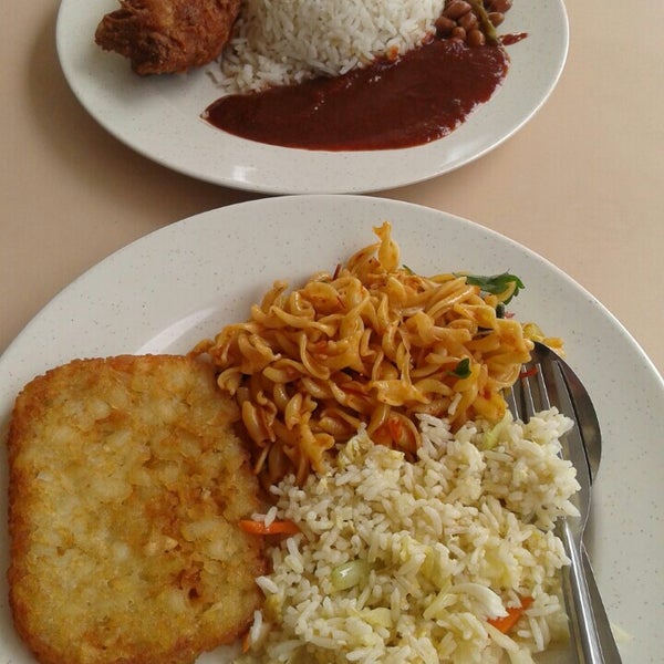 Photos at Putra Food Court, UPM - Serdang, Selangor