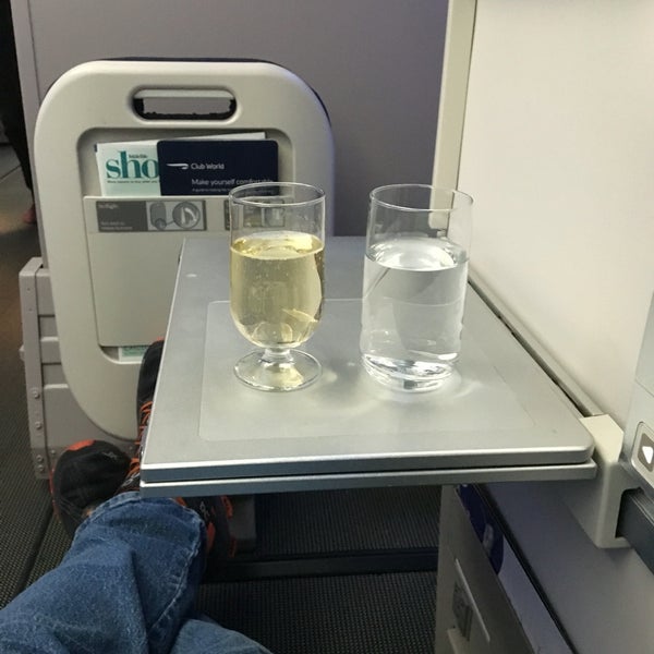 Gate B44 - Airport Gate in Sterling