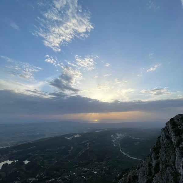 sari saltik - Mountain