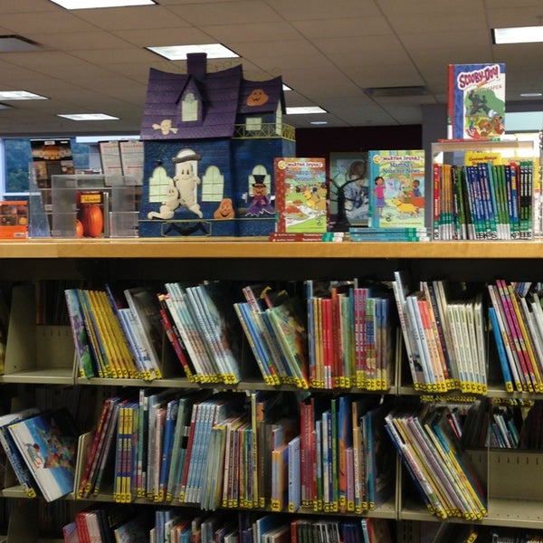 Columbus Metropolitan Library - Hilliard Branch - Library in Hilliard