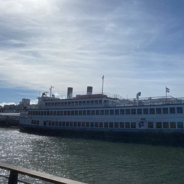 California Hornblower - Boat or Ferry in Northern Waterfront