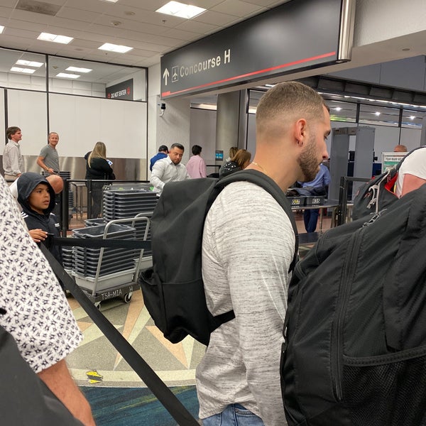 Security Checkpoint H - Miami International Airport - Concourse H