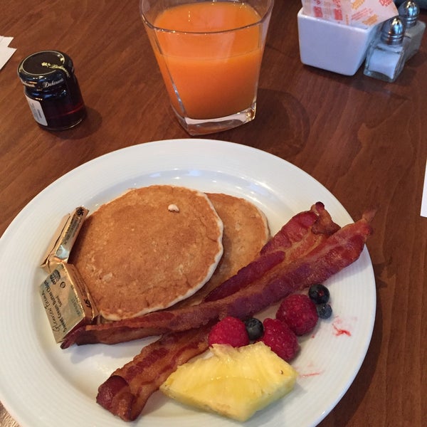 Photos at Cypress Lounge - Bellevue, WA