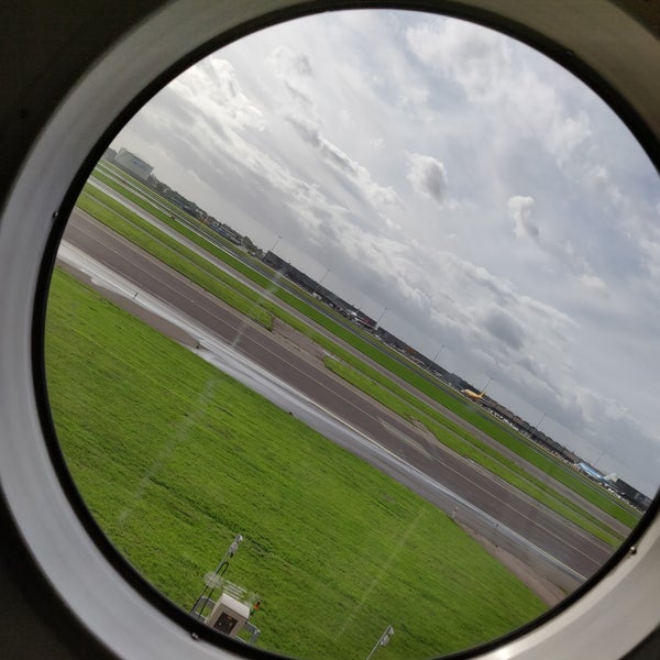 Photos at Gate B35 - 3 tips from 1540 visitors