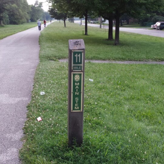 Illinois Prairie Path - Mile Marker 11 - Taft Avenue