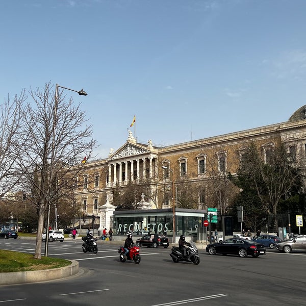 Cercanías Recoletos - Recoletos - P. de Recoletos