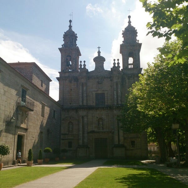 Mosteiro de San Xoán de Poio - Monastery in Poio