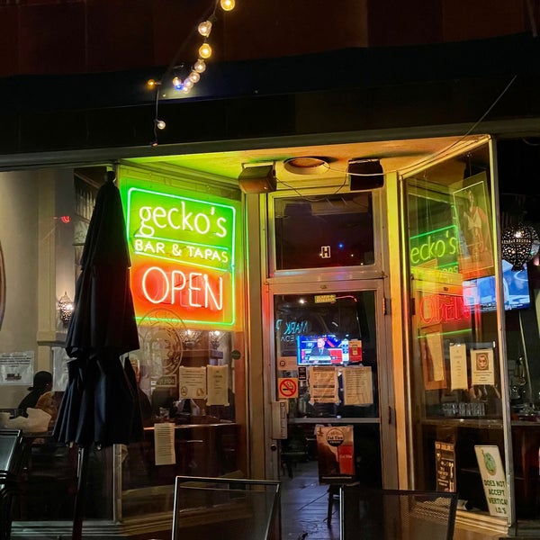 Gecko's Bar & Tapas - Pub in Nob Hill