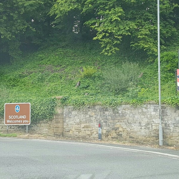 Scotland/England border - Coldstream - Bridge