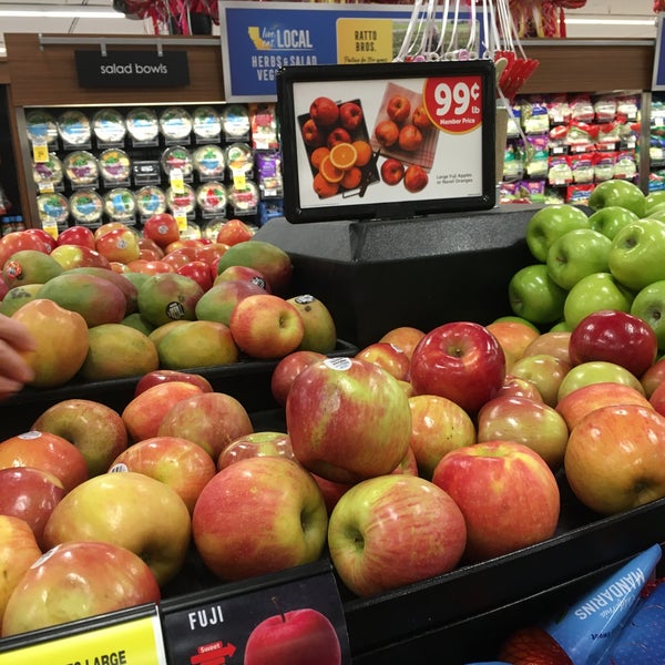 Safeway - Grocery Store in Downtown San Leandro