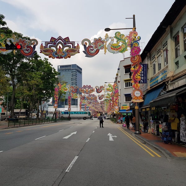 Bus Stop 07111 (Broadway Hotel) - Bus Station in Singapore