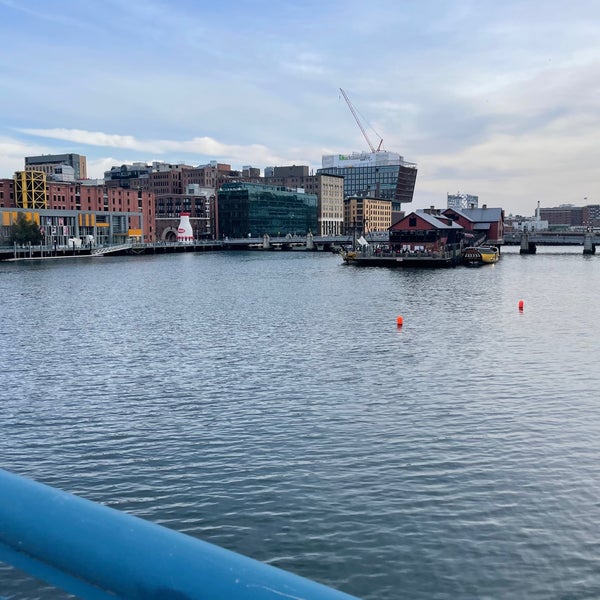 Evelyn Moakley Bridge - Bridge in Downtown Boston