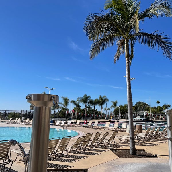 Aztec Aquaplex - Swimming Pool in College West
