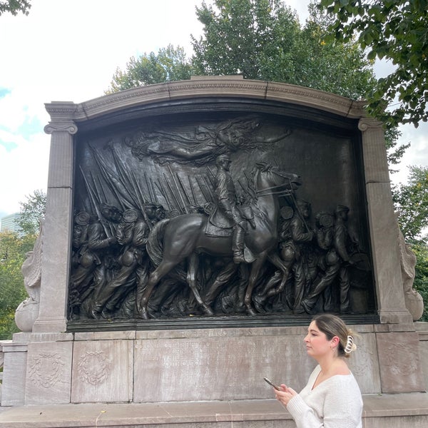 Robert Gould Shaw Memorial - Beacon Hill - Beacon St