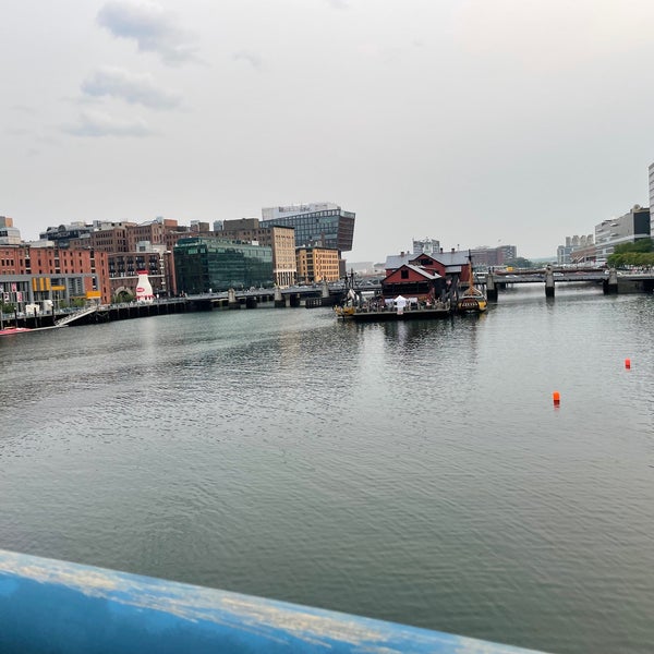 Evelyn Moakley Bridge - Bridge in Downtown Boston