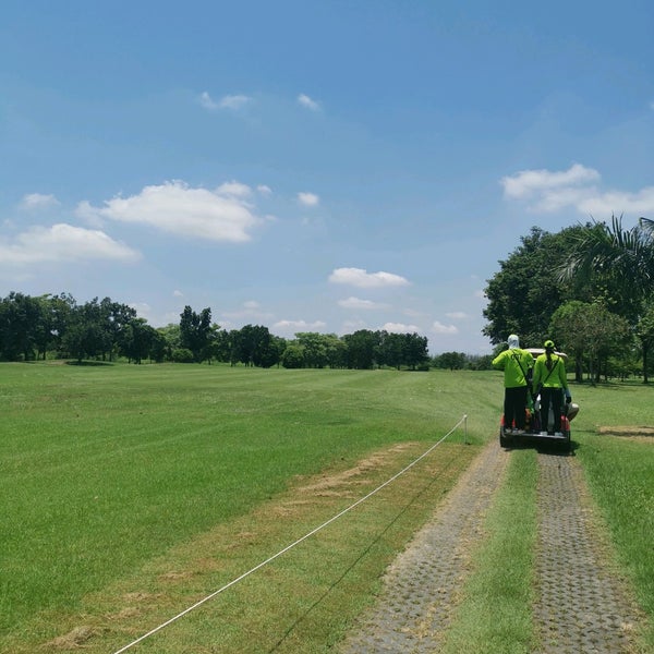 Prime City Golf Club - Golf Course in Ongkharak