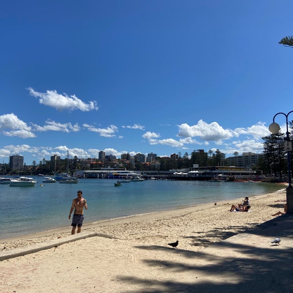 East Esplanade - Beach in Manly