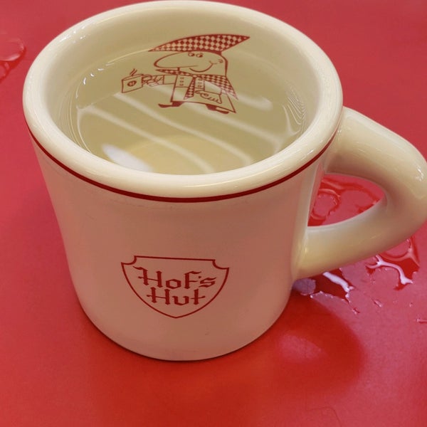 Hof's Hut - American Restaurant in Long Beach