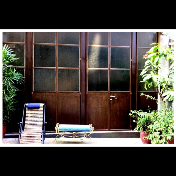 Po Hing Fong 普慶坊 - Road