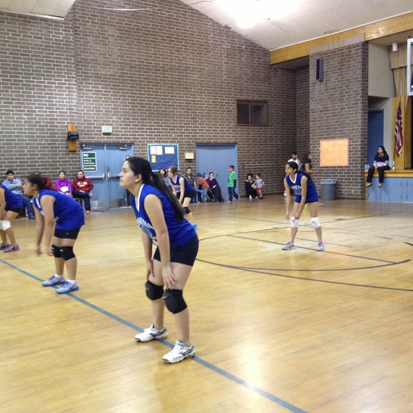 Photos at Winnetka Recreation Community Center Park - 3 tips from 255 ...