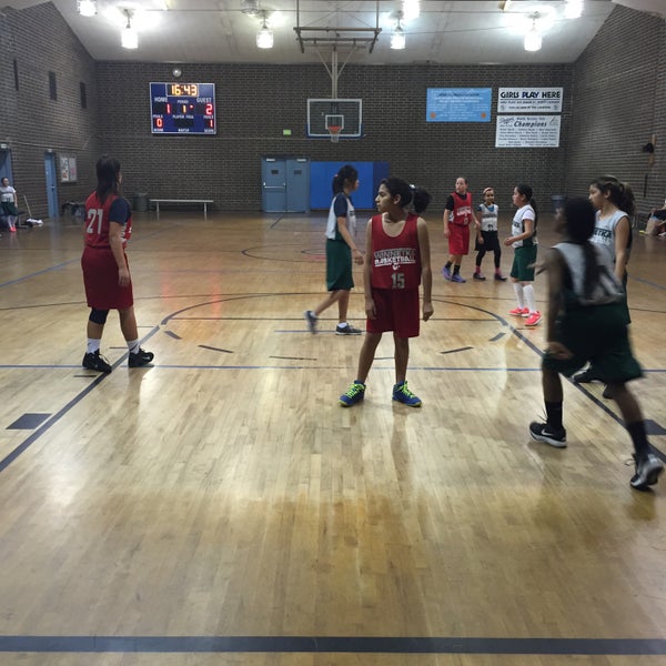 Photos at Winnetka Recreation Community Center Park - 3 tips from 255 ...