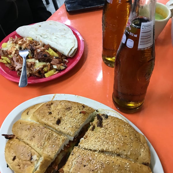 Los Dos toros - Taco Restaurant