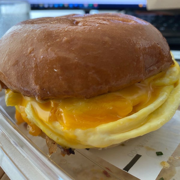 Cracked Eggery - U-Street - 48 visitors