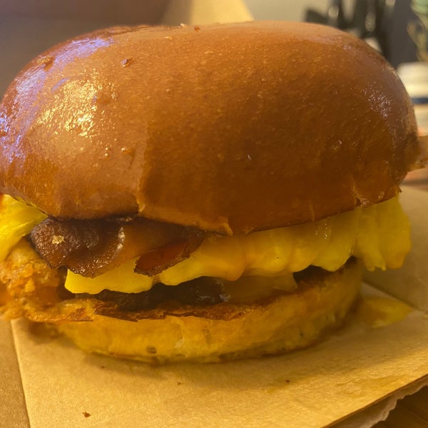 Cracked Eggery - U-Street - 48 visitors