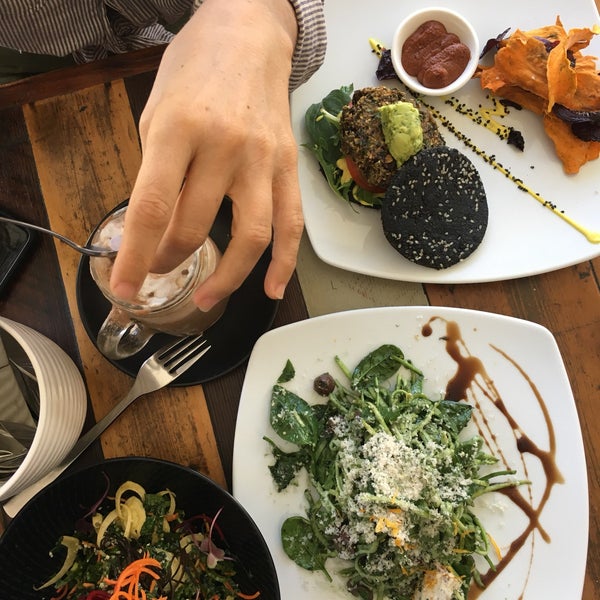 Earth To Table (Now Closed) - 85 Bronte Rd.