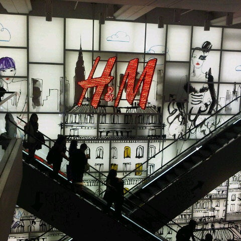 H&M - Clothing Store in London