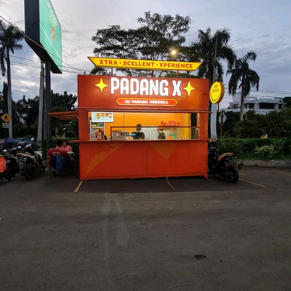 Padang X By Padang Merdeka - Kecamatan Kebayoran Lama, Jakarta