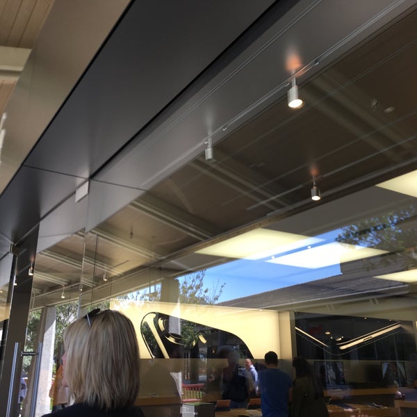 Apple Del Monte - 240 Del Monte Center