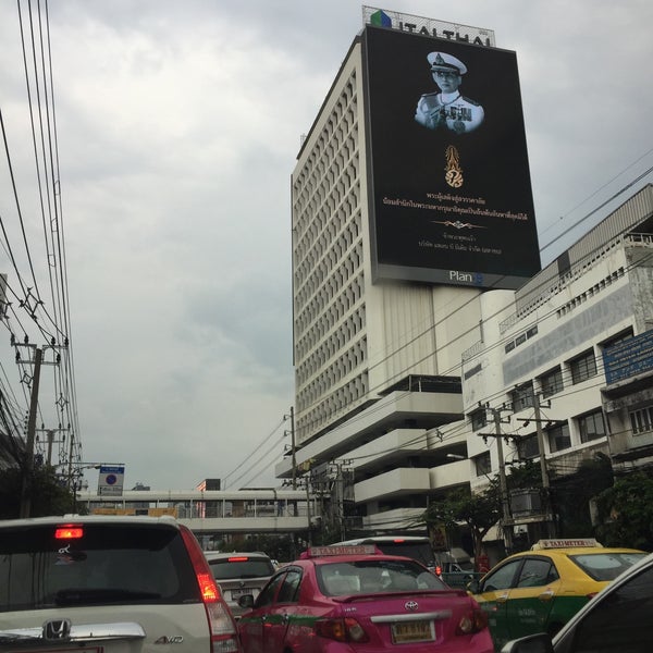 Fotos en Italthai Tower (อิตัลไทยทาวเวอร์) - Edificio en Huai Khwang