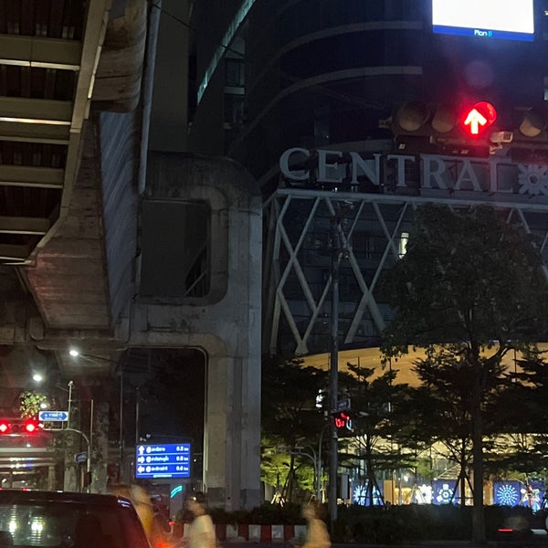 Ratchaprasong Skywalk (ทางเดินยกระดับราชประสงค์) - Bridge in Pathum Wan