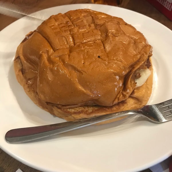 Burger Buto (Kedai 27) - Burger Joint in Malang