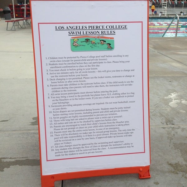 Pierce College: Pool - Swimming Pool