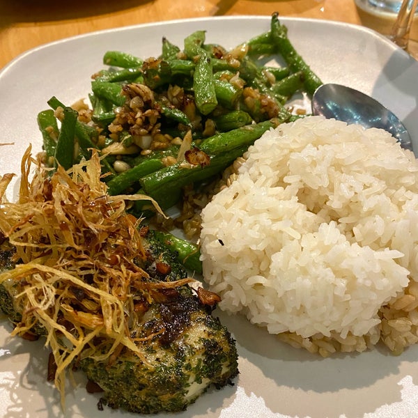 Opal Thai - Thai Restaurant in Downtown Honolulu