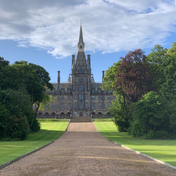 Fettes College - 1 tip