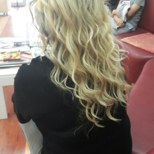 Ayşegül Kuaför - Hair Salon in İzmir Bornova