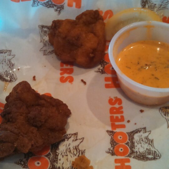 Hooters - Baton Rouge, LA