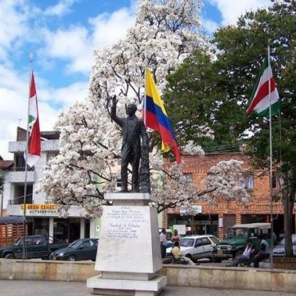 Parque Principal De Guateque Enrique Olaya Herrera - 1 tip